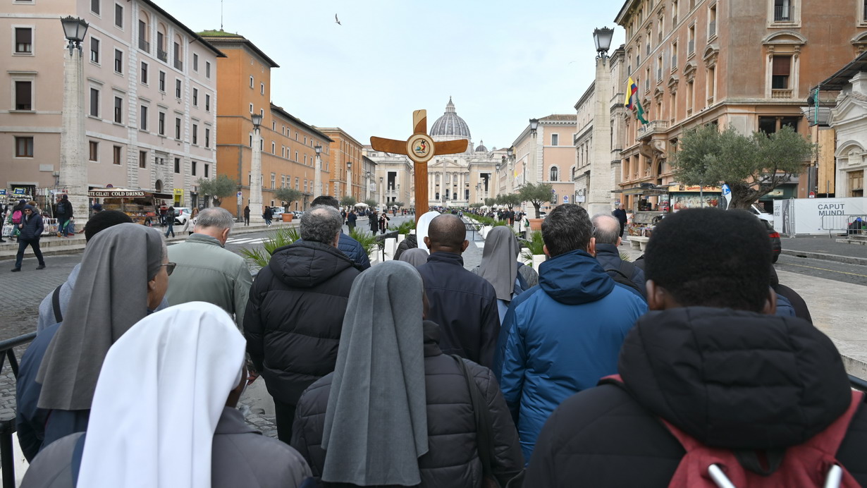 Pèlerins missionnaires de la Consolata à la Porte Sainte - Consolata Africa